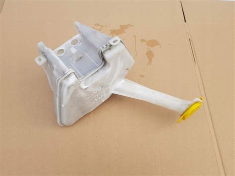 Zbiornik Spryskiwaczy Yaris III 11 17 13633325901 Oficjalne