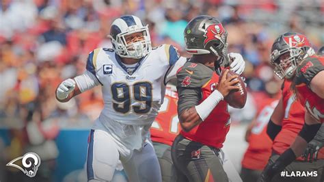 Aaron Donald Is Pffs 2019 Defensive Player Of The Year