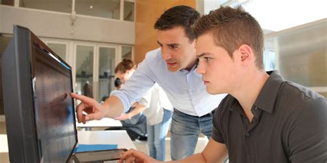 7 Alasan Kenapa Programmer Adalah Jodoh Terbaik Yang Bisa Kamu Dapatkan Boombastis