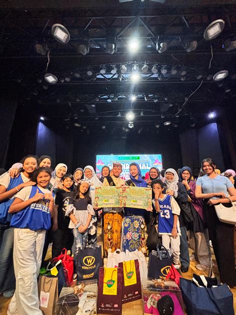 Bangga Siswa Sd Labschool Unesa 1 Raih Juara Dalam Lomba Cak Dan Ning Surabaya