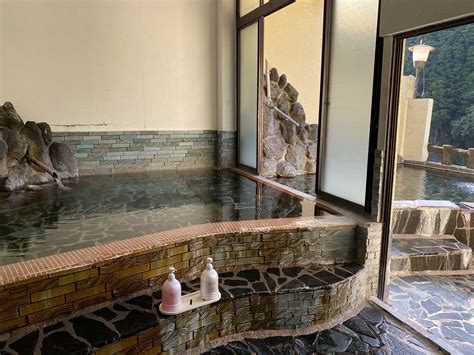 松 ´ Д ` 子 On Twitter 帰宅ぅ！今回のお宿は温泉地温泉やど湯の里さんでしたー！白い湯の花が舞う熱めの単純硫黄泉。最高