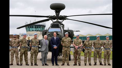 Крал Чарлз Iii удостои с военно звание сина си Уилям Nova Bg