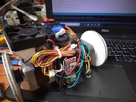 Rando Arduino Controlled Randomly Sketching Robot