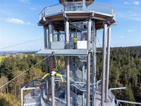 Aussichtsturm Himmelsglück mit Flying Fox in Schömberg Ausflugsziele Schömberg