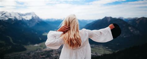 Myo Inositol And Selenium Combination Reverses Thyroid Antibodies In Patients With Subclinical