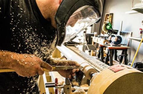 斜杠青年赚钱法，有的副业收入远超本职工作 知乎