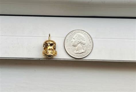 Vintage 14k Gold Articulated Carousel Charm Gem