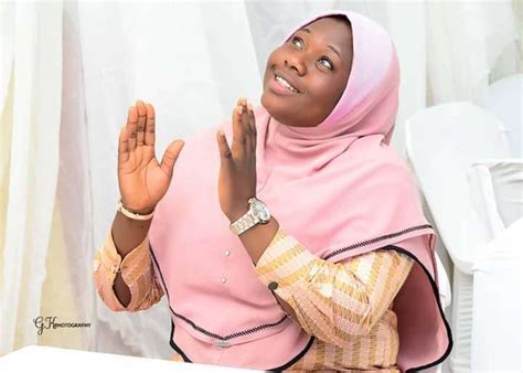 Heartfelt Condolences Flood Social Media Over The Demise Of Popular Islamic Singer — Techparley