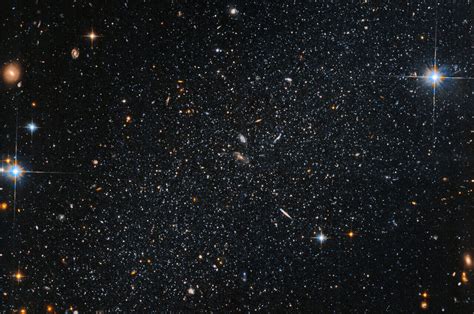 Hubble Observes An Oddly Organized Satellite Galaxy