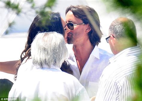 Tamara Ecclestone Wedding £7m Feast Of Vulgarity Inside The Wedding Taste Forgot Daily Mail