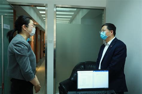 校长邱勇调研新闻与传播学院 清华大学