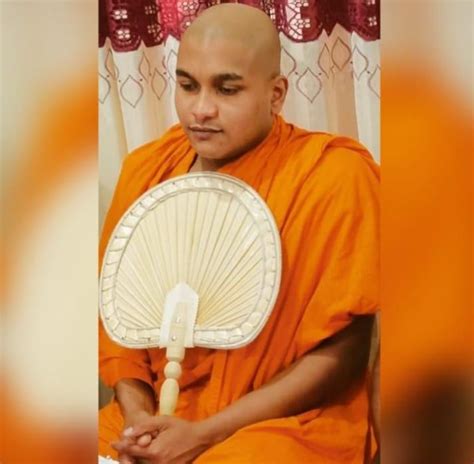 වැලිආරගොඩ රාහුල පොඩි හාමුදුරුවෝ෴