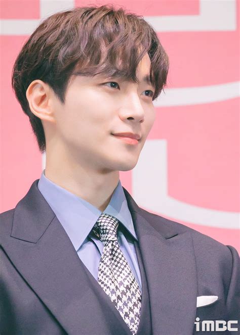 [움짤] 이준호 피지컬 킹 우리 회사로 가자~