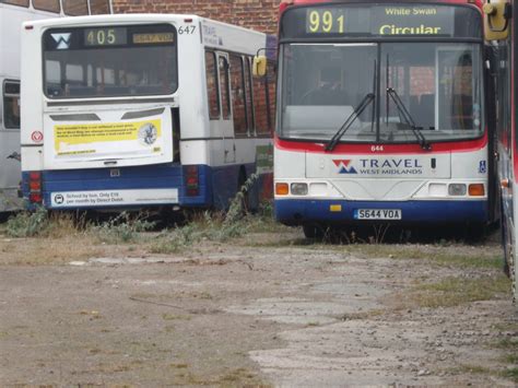 644 S644VOA & 647 S647VOA | 644 and 647 await their fate, wh… | Flickr
