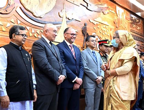 Pm Leaves For Ny To Attend 78th Unga Session Bangladesh Post