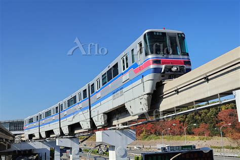 大阪モノレール 彩都線の2000系 大阪府 204834781 の写真素材 アフロ