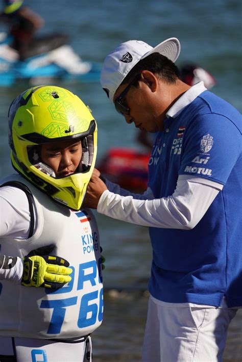 ธงไทยโบกสะบัด เปิ้ล นาคร สุดปลื้ม น้องออก้า คว้าแชมป์เจ็ทสกีโลก