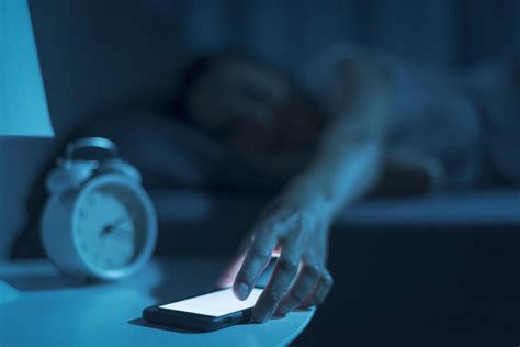 What Is Nomophobia Triggers Signs Symptoms And Treatment