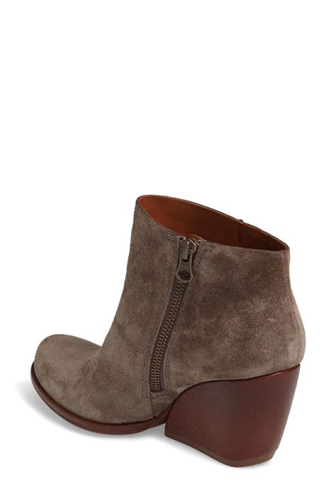 Kork Ease Natalya Ankle Wedge Bootie In Gray Lyst