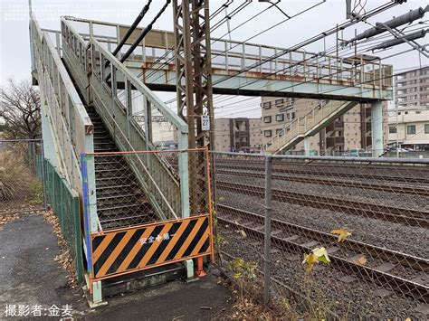 2nd train JR東盛徳寺跨線人道橋 有名撮影地 通称戸塚カーブが閉鎖にの写真 TopicPhotoID 84373
