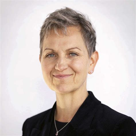 Hannele Blir Ordförande För Silvesticas Skogsfonder Skogen