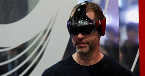 ‘얼굴에 쓰는 컴퓨터 경쟁 불붙었다