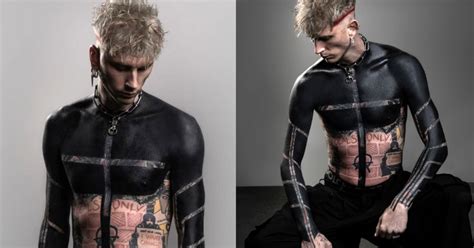 머신건 켈리 검은색 티 입은 것처럼 검게 문신충격 비주얼 할리웃통신