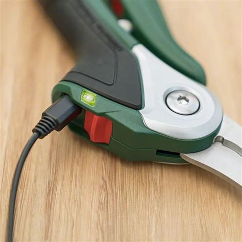 Bosch EasyPrune Şarjlı Bahçe Makası Fiyatı - Teknik Store