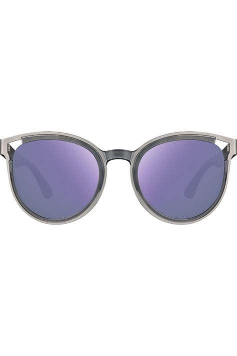 Winter Sunglasses Styles To Elevate Your Look This Season