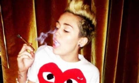 Miley Cyrus Quits Smoking See Pics Hollywood News India Tv