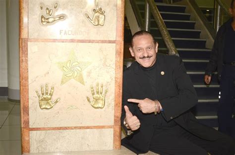 El Comediante Teo González Es Hospitalizado De Emergencia Tras Sufrir