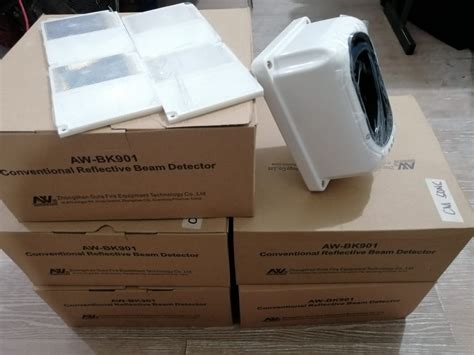 Conventional Reflective Beam Detector Has A Built In Laser Beam Pointer