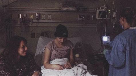 Ovarian Cancer Symptoms ‘overnight I Looked Five Months Pregnant