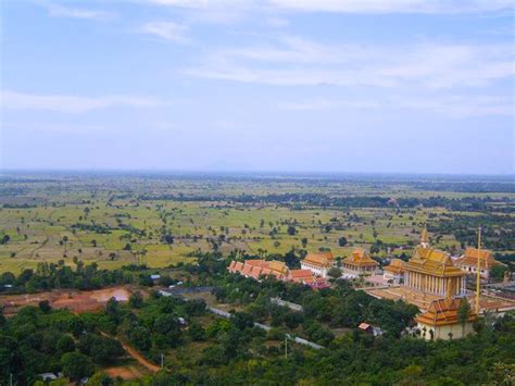 Great Phnom Penh Tour With Mt Oudong 5 Days