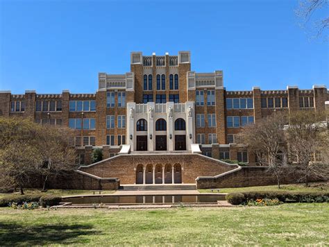 Visiting Little Rock Central High School National Historic Site In