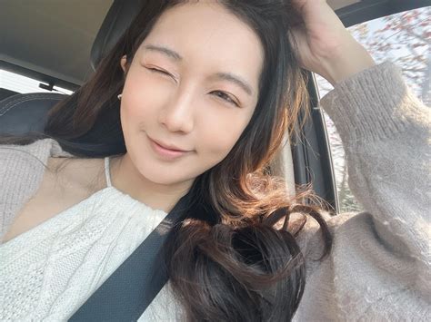 假日睡到中午會不會太誇張😆😬😬