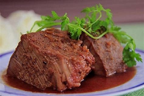 Hướng dẫn Cách kho thịt hộp đơn giản và ngon miễn chê