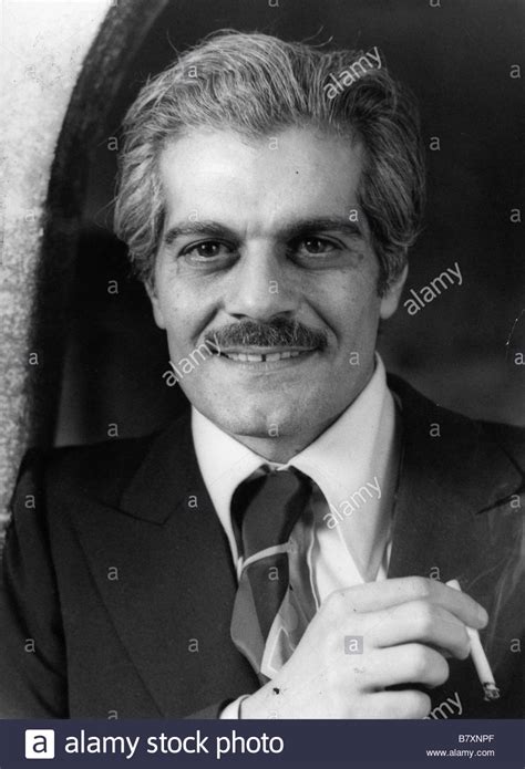 Omar Sharif 26 Photos Smokes Cigar And Cigarette Famous Smokers