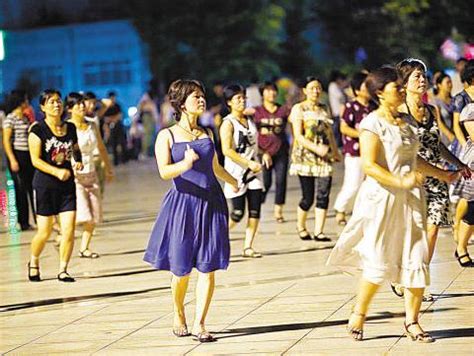 街道广场舞实名登记：规定音量和时间