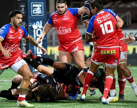 Rugby Pro D Oyonnax fait exploser la défense grenobloise