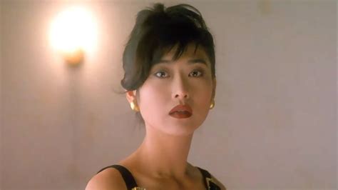 周慧敏的《痴心换情深》，独特的嗓音魅力，成为情感寄托的经典之作！高清1080p在线观看平台腾讯视频