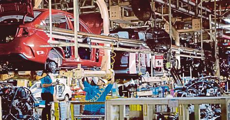 Slower Economic Growth May Impact Car Sales Next Year Says RHB