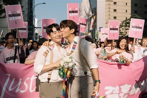 한국 성인들 설문조사 결과 동성 결혼 반대하는 이유 1위는 위키트리