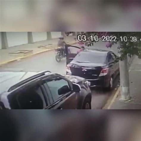 Vídeo mostra momento em que motorista por aplicativo é sequestrado em