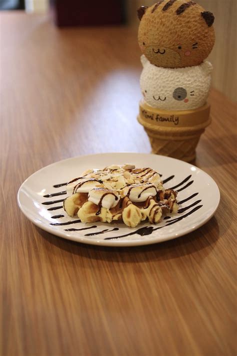 Waffle Please