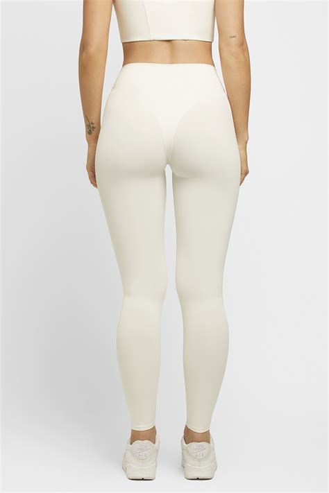 Body Butter™ Contour Leggings Nama