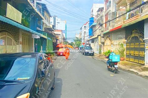 ផ្ទះវីឡាសម្រាប់លក់ តម្លៃត្រឹមតែ 890 000 ចរចារ ទីតាំង
