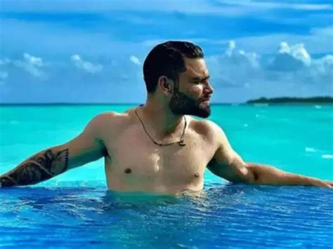 Rinku Singh आयपीएलमध्ये धम्माल केल्यानंतर सुट्टी एंजॉय करतोय रिंकू