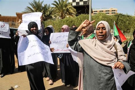 مظاهرات بالخرطوم تنديدا بلقاء البرهان ونتنياهو