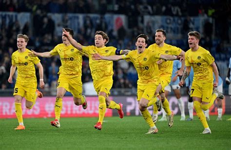 Bilbao Knock Out 10 Man Roma Lazio Reach Europa League Quarters Reuters
